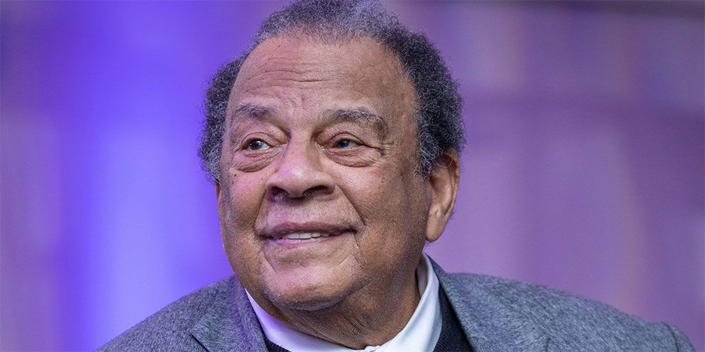 Ambassador Andrew Young encourages students to ‘get smart’ at Carter ...