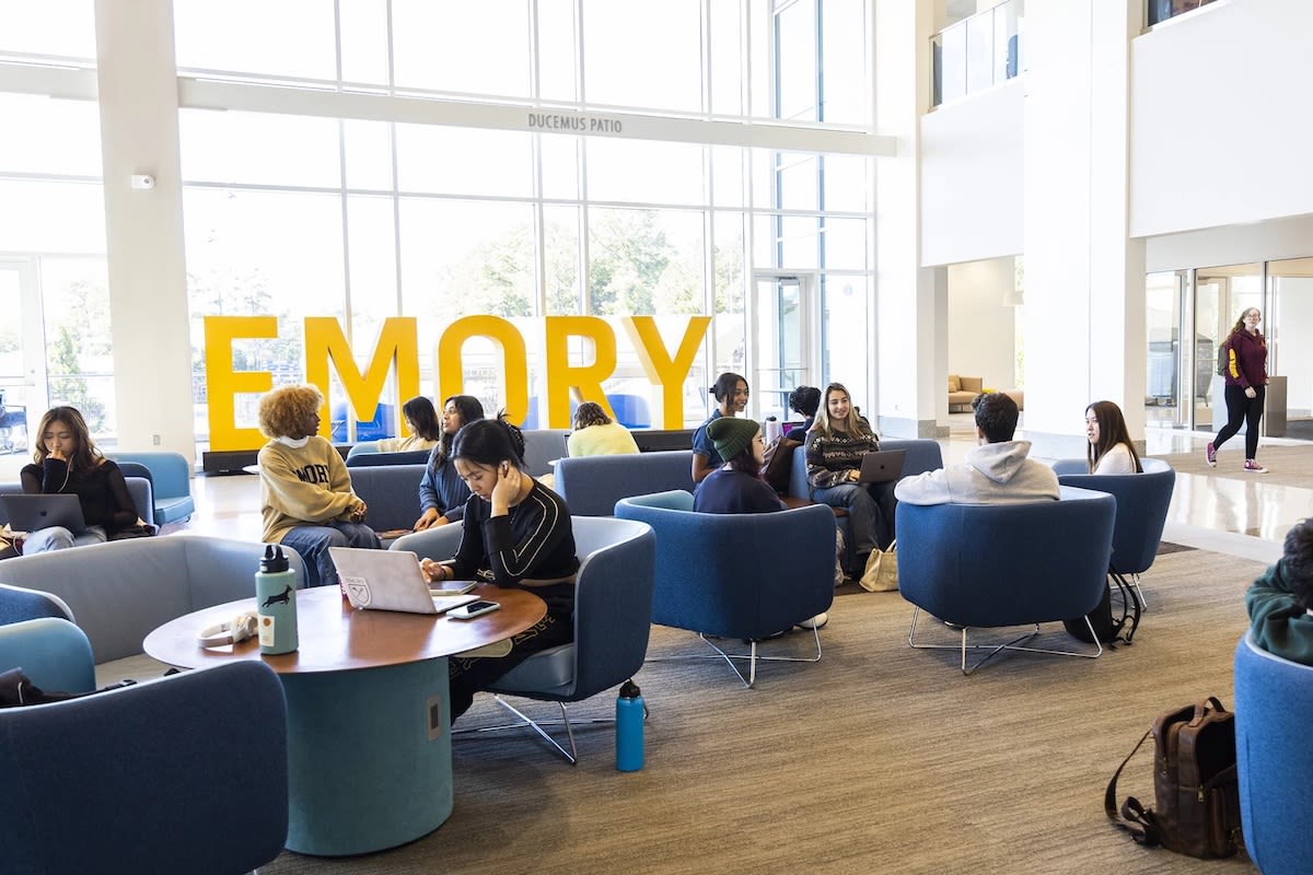 Emory Advantage program eliminates loans for eligible undergrads